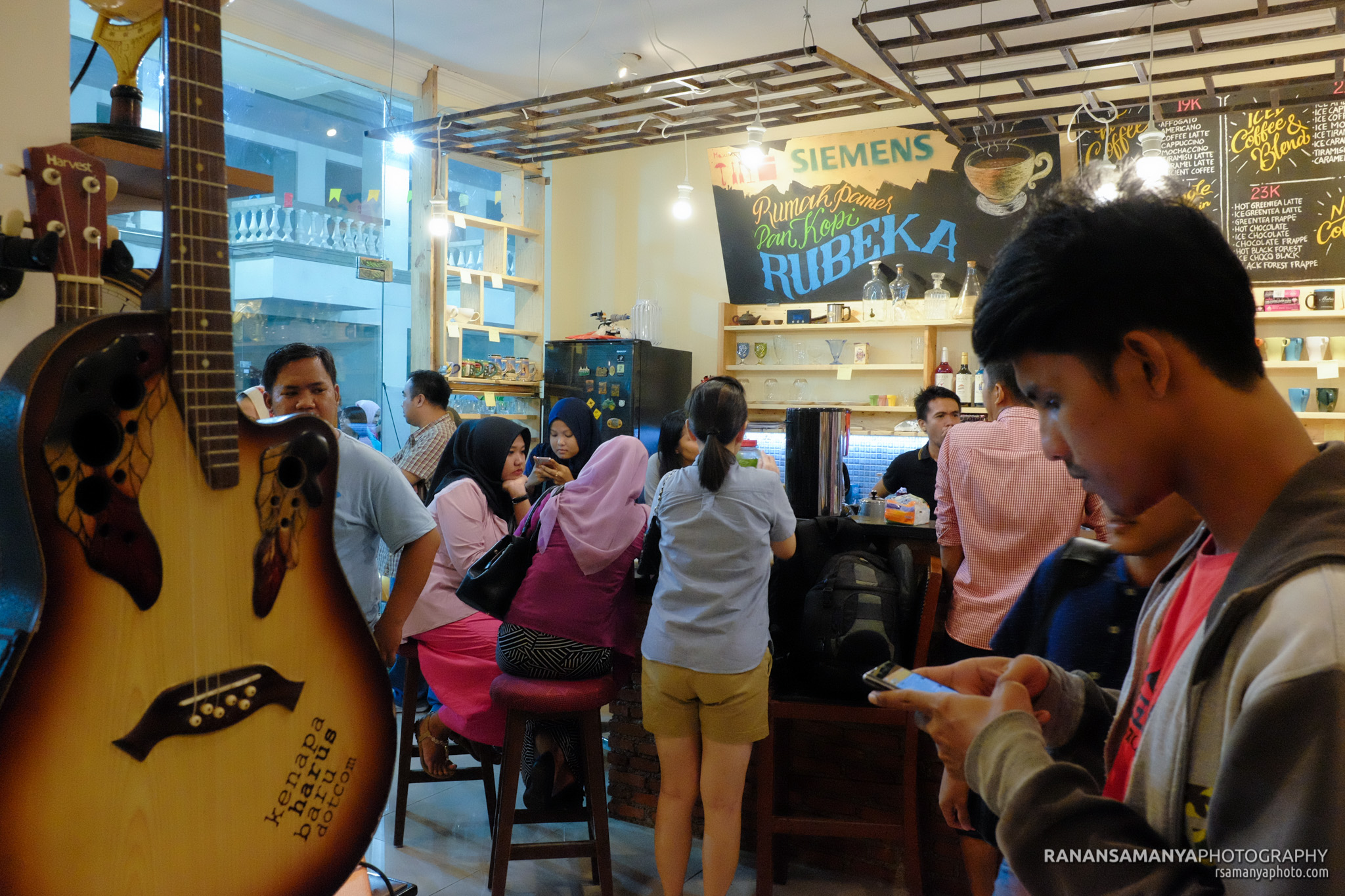rubeka – new way of shopping second hand items | Ranan Samanya Photography