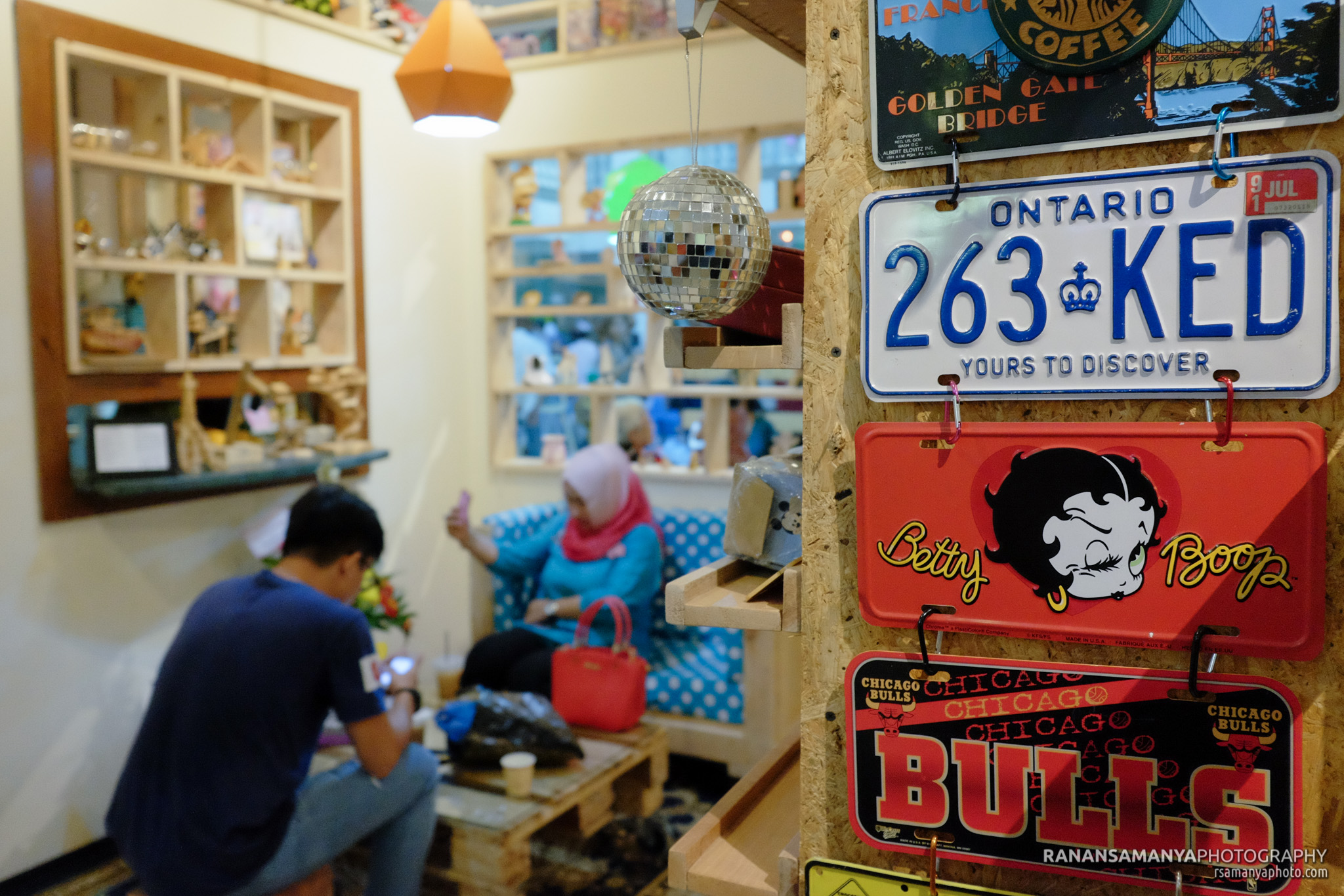 rubeka – new way of shopping second hand items | Ranan Samanya Photography