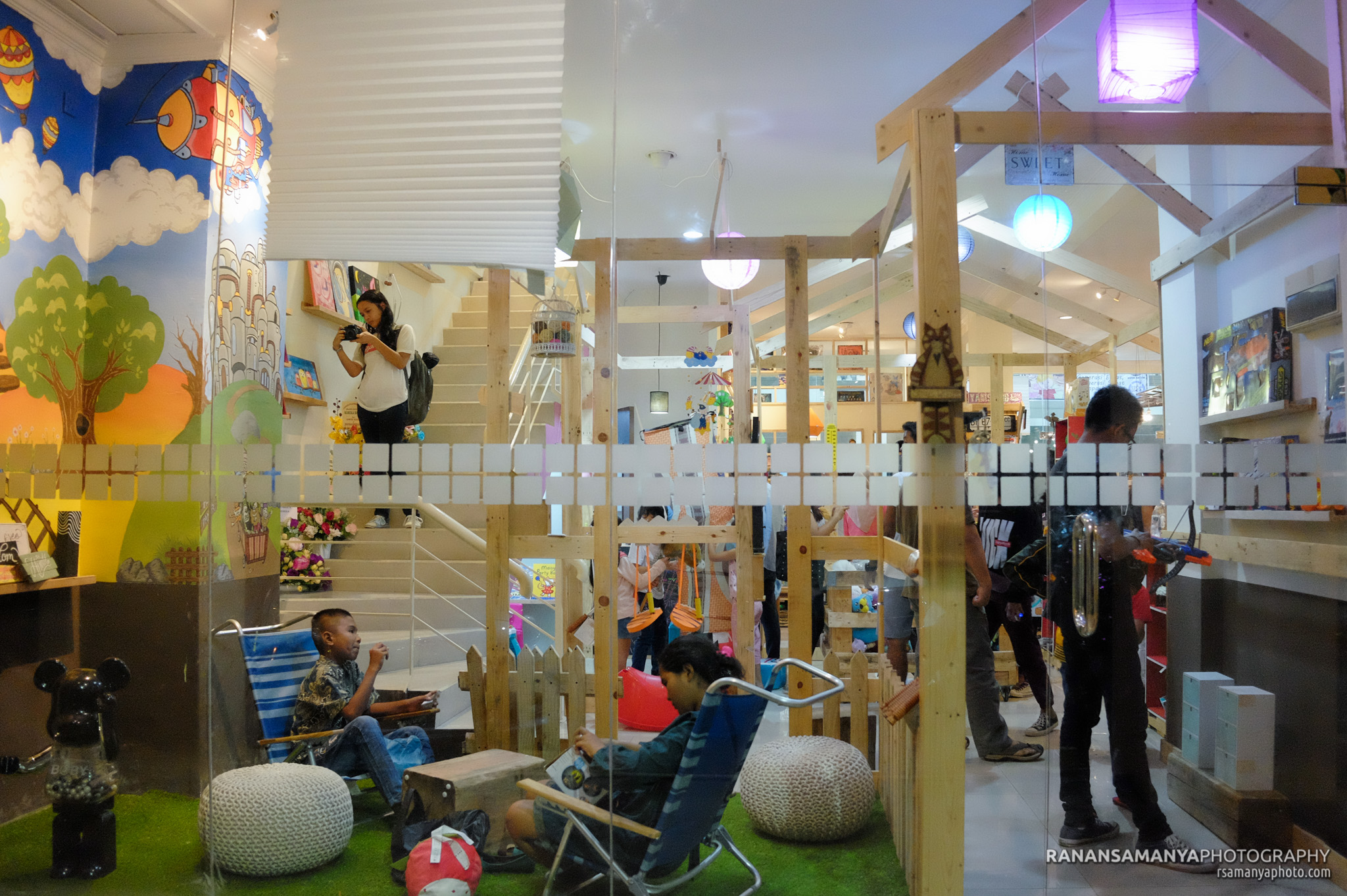 rubeka – new way of shopping second hand items | Ranan Samanya Photography
